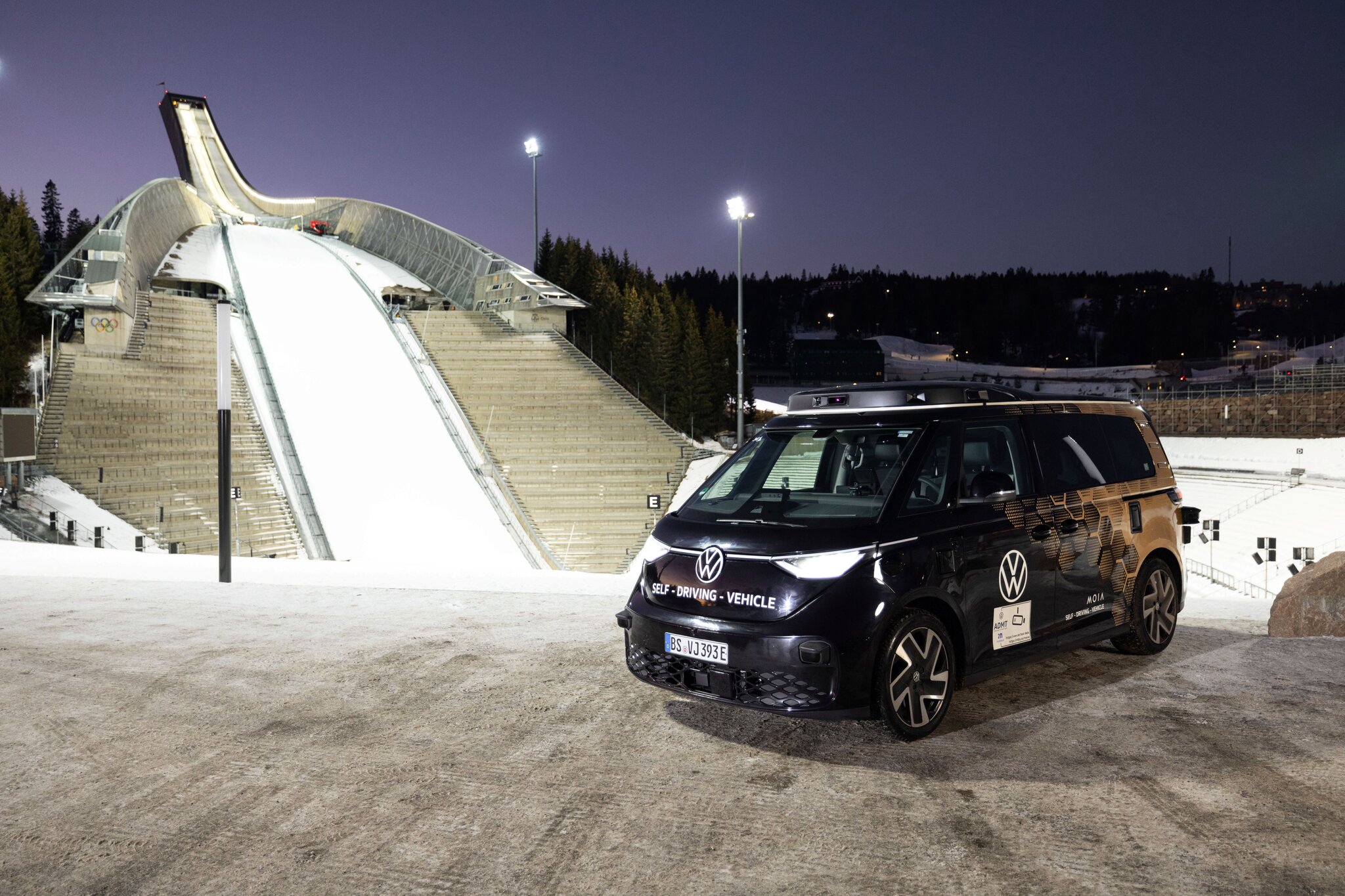 Autonomes Fahren im Härtetest: MOIA erprobt ID. Buzz AD unter ...
