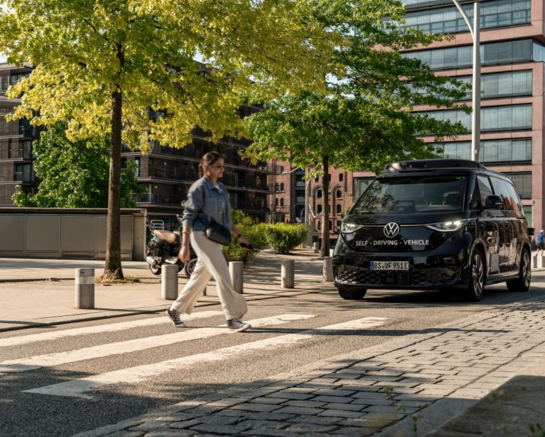 MOIA und Volkswagen ADMT erproben mit Nutzern autonomes Ridepooling im ...