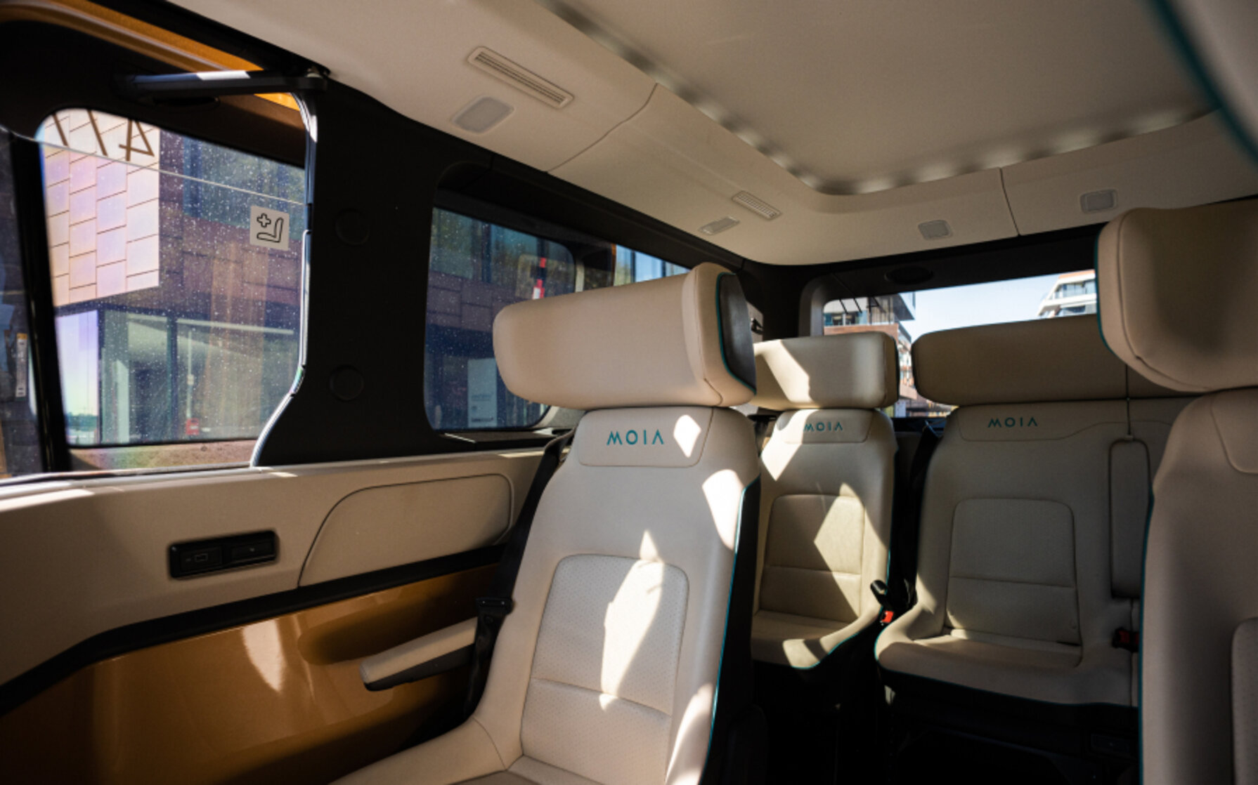 Ridesharing in Hamburg & Hannover | MOIA